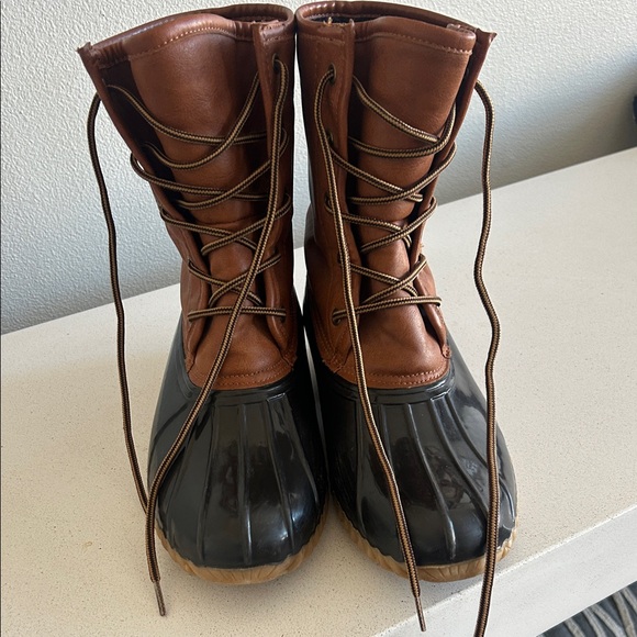 Arianna | Shoes | The Original Duck Boot Brown And Black Laceup Boots ...